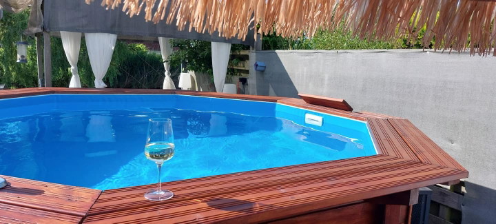 Gezellige Woning Aan Het Water Met Zwembad. - Lelystad