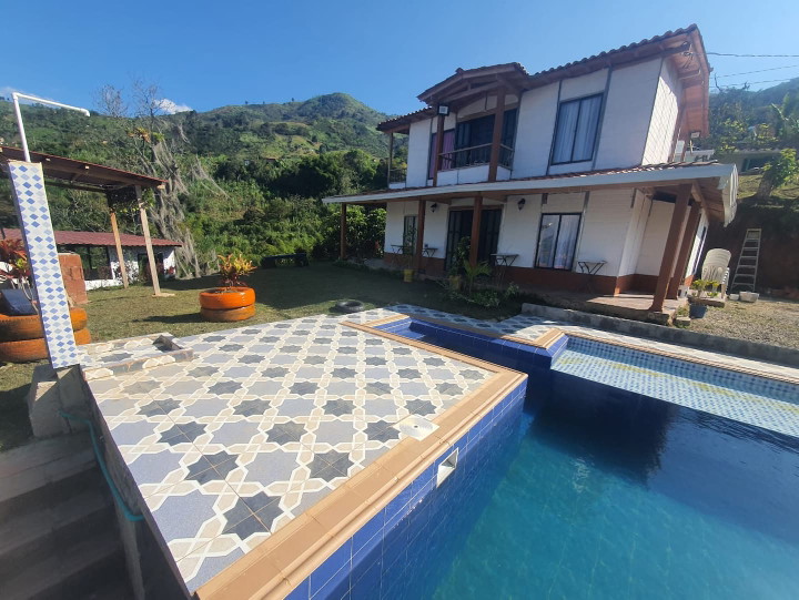 Casa Campestre En Barbosa Antioquia Con Piscina - Barbosa