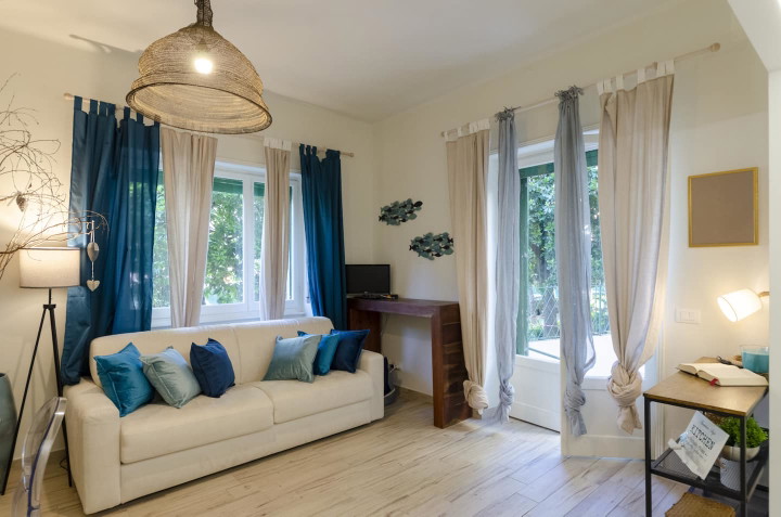 Charming 1-bedroom Apartment With Airy Terrace - Rapallo