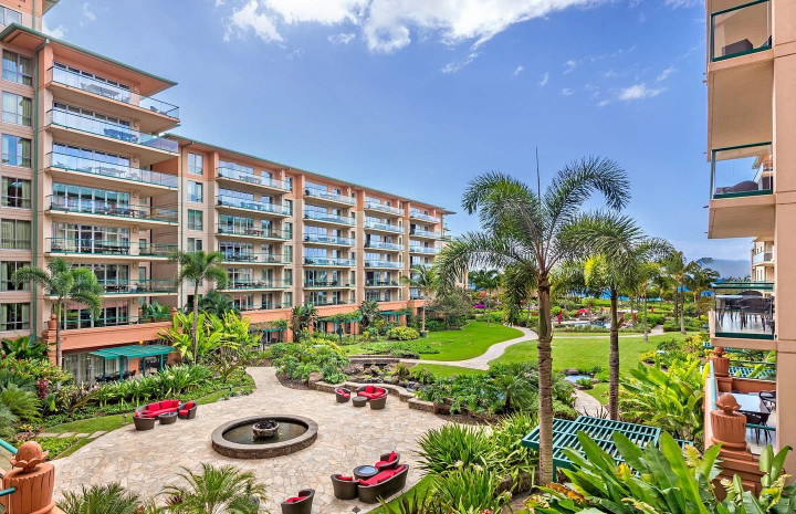 Lush Courtyard Studio With Peekaboo Ocean Views - Kaanapali, HI