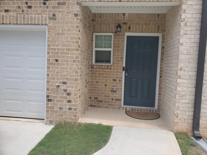 Cheerful Newly Built Townhome Minutes From Atlanta International Airport - South Fulton, GA