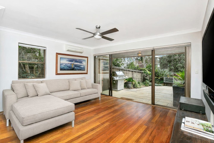 North Sydney- Mortn - Morton Street - Sunny 2br Apartment With Courtyard, Bbq Air Conditioning - Gordon