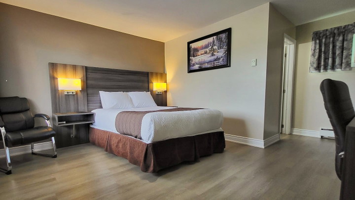 Queen Room - Kincardine