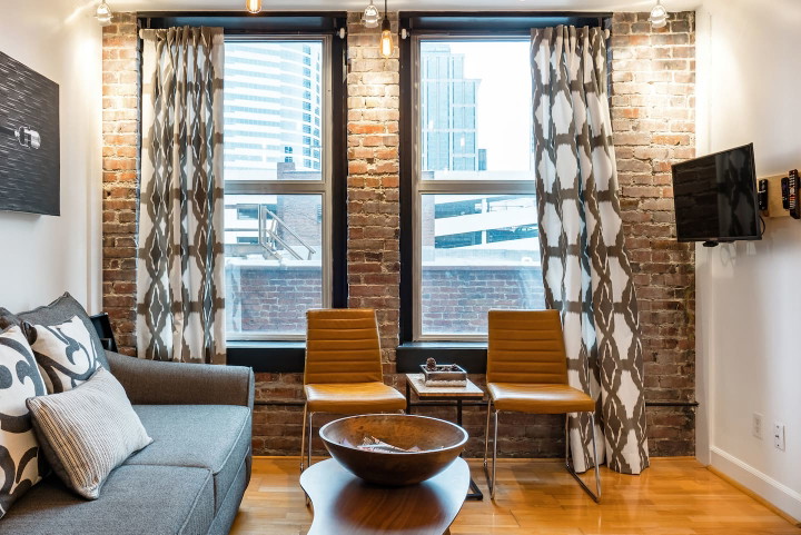 Voted Best Of Nashville Vibrant & Fantastic Condo! - Nashville, TN