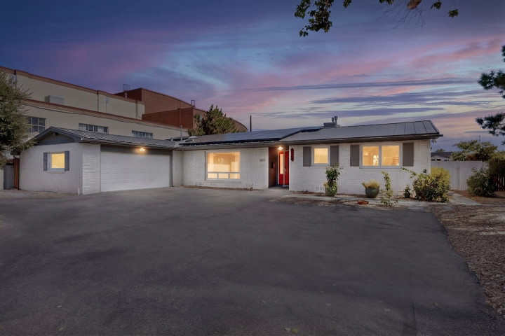 Little Theatre Casa, Pool And Hot Tub! - Albuquerque, NM