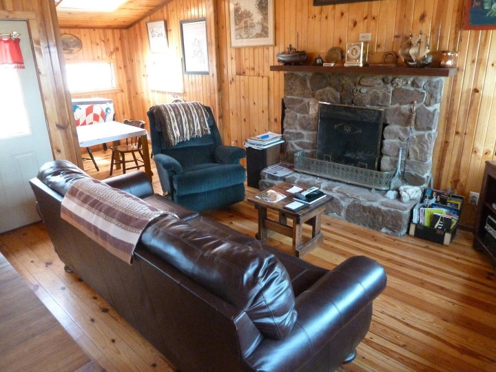 Cabin #3 On 30 Acres Siu 1 Mile - Carbondale, IL