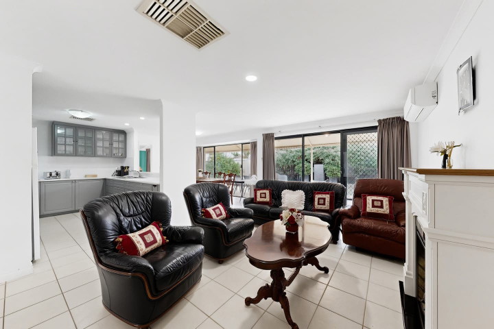 Spacious 4-bed House Near Mandurah - Pinjarra