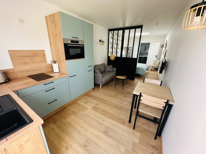 Air-conditioned Studio 10 Minutes From La Rochelle - France