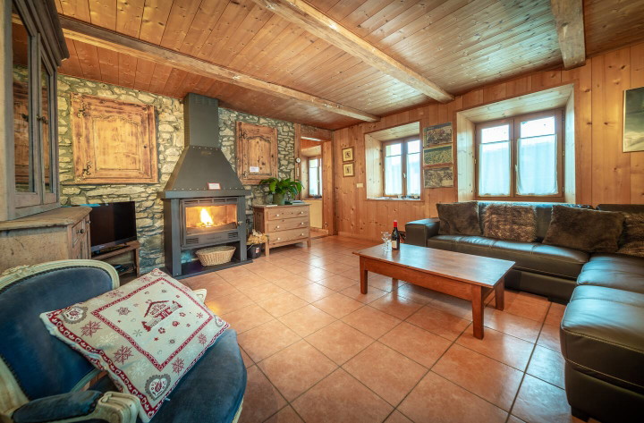 Chalet Les Glycines 1 - In The Village Centre - Montriond