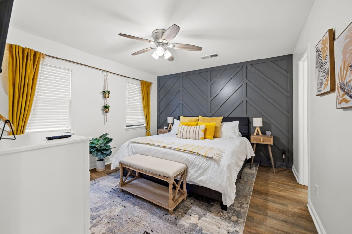 Fully Renovated 4br Theater/playroom & Huge Yard - Buford, GA