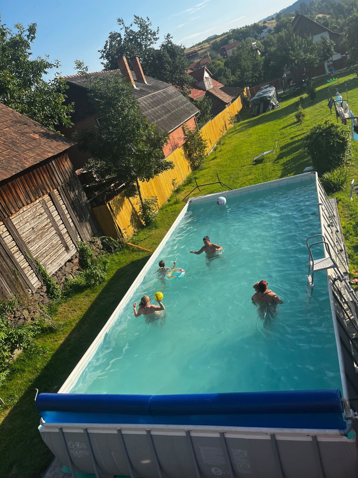 Anciupipanzió
Garzon Nr.3(fürdővel,konyhasarokkal) - Praid