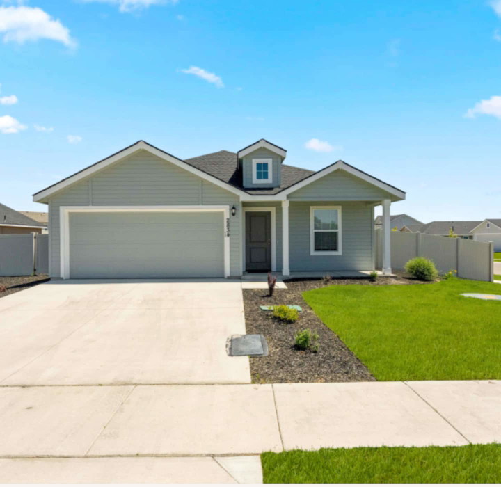 4 Bedrooms!/$0 Cleaning Fee!/sleeps 8/new/quiet! - Nampa, ID