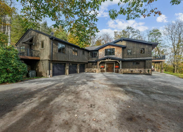 Seven Springs, Sleeps 26, Hot-tub, Sauna, Home Gym - Seven Springs, PA