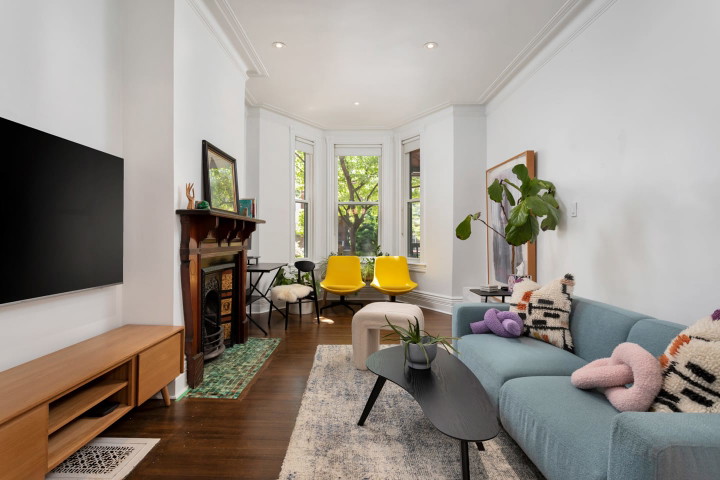 Modern Victorian In Parkdale - Toronto