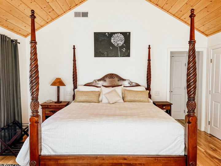 Luxury One Bedroom Garden And Poolside Suite - Healdsburg, CA