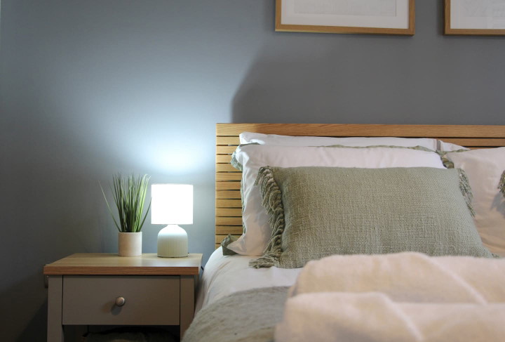 Stylish Apartment In Town Centre - Cotswolds