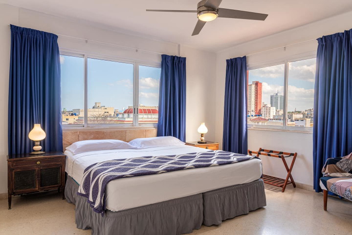 President Condo Ocean View Wi-fi - Havana