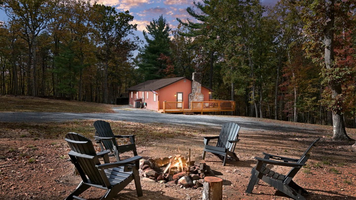 Mountain Retreat W/river & Berkeley Springs Nearby - West Virginia