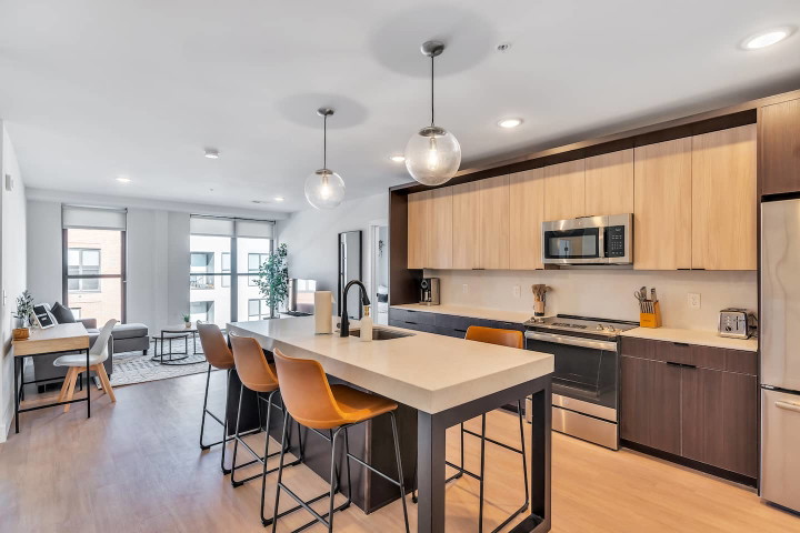 Downtown Apt Steps From Dining-3 Beds - Cincinnati