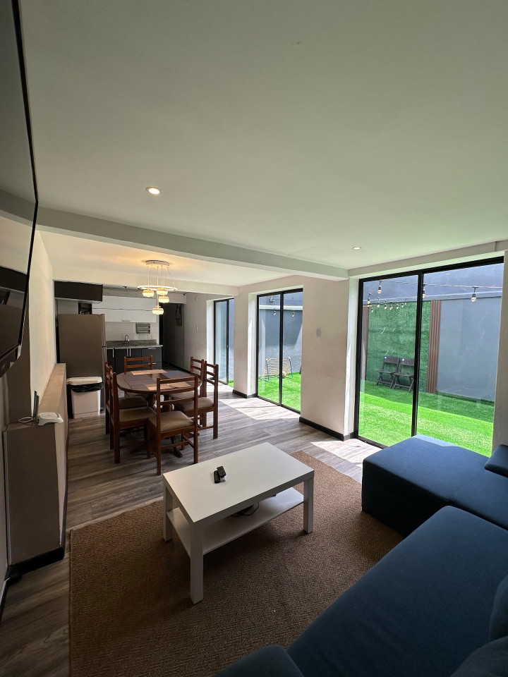 Large House For 20 People Near The Centre - Restrepo