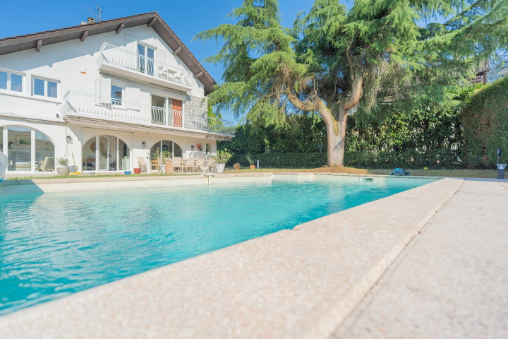 Villa Popayan Du Léman Piscine Sciez 10p - Yvoire
