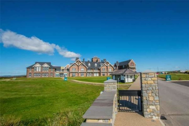 Stunning Sea View Two Bed Two Bathroom Apartment - Porthcawl