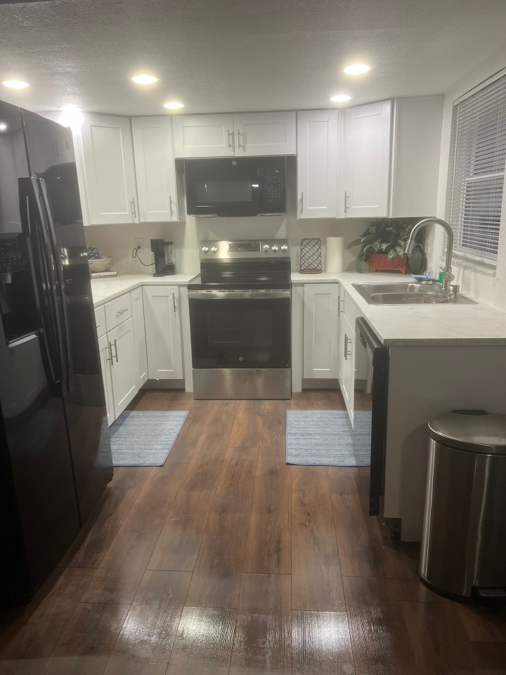 Sunshine City Suite Unit #3 - St. Petersburg, FL