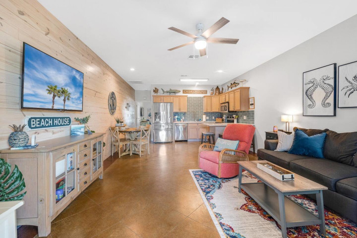 Casa Laguna - Relax Poolside On Padre Island - Corpus Christi, TX