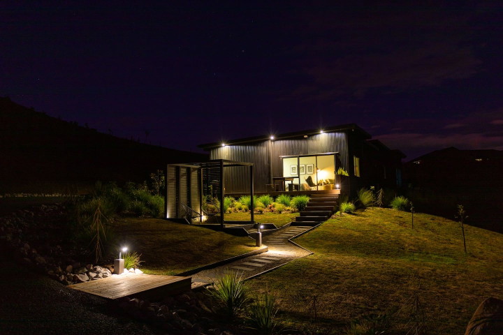 Box On The Hill - Raglan