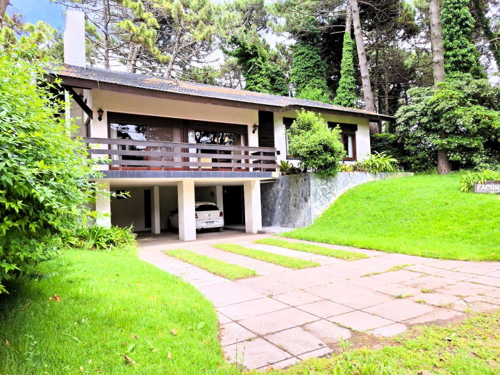House In Pinamar Norte Near The Beach - Pinamar