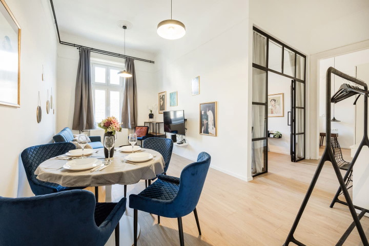 Downtown Comfort: Work, Relax, Explore - Budapest