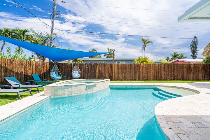Heated Pool + Mini Golf + Gym + Bbq - Deerfield Beach, FL