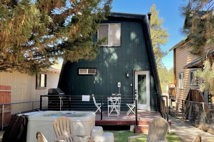 Moonridge Muse - 2 Bedrooms Cabin W/ Hot Tub - Big Bear Lake, CA