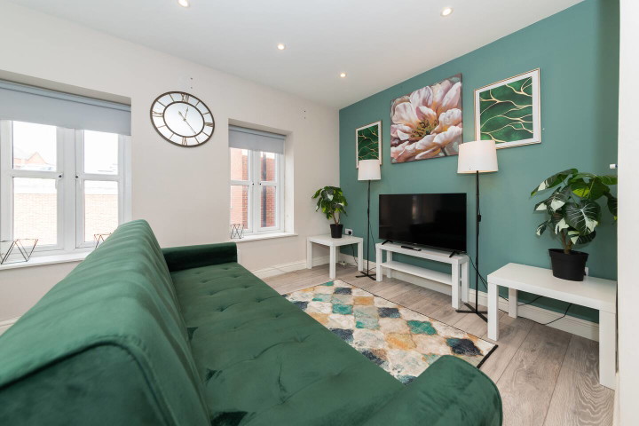 Ibex House | Fully Equipped 2-bed | Free Parking - Berkshire