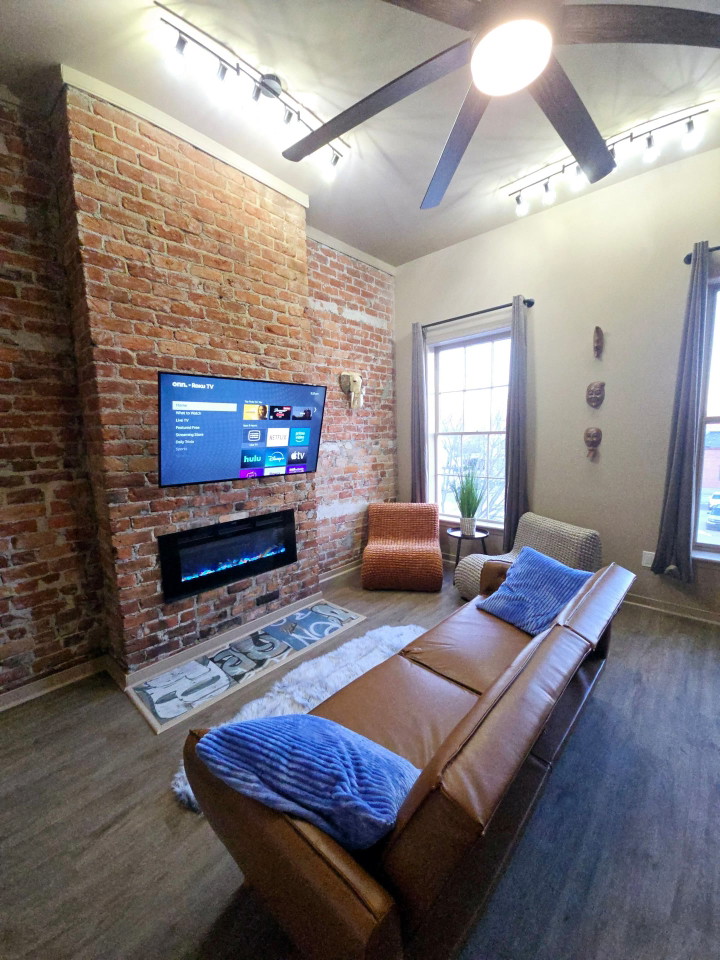 The Henry Lofts Unit 2 - 'The Presidential' - Petersburg, VA