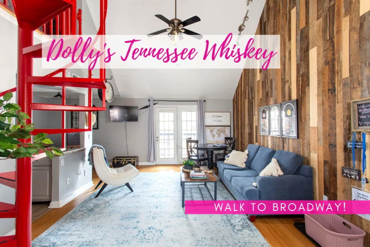Downtown Trendy Loft, 4 Camas Queen Walk 2 Broadway! Park Free! - Nashville