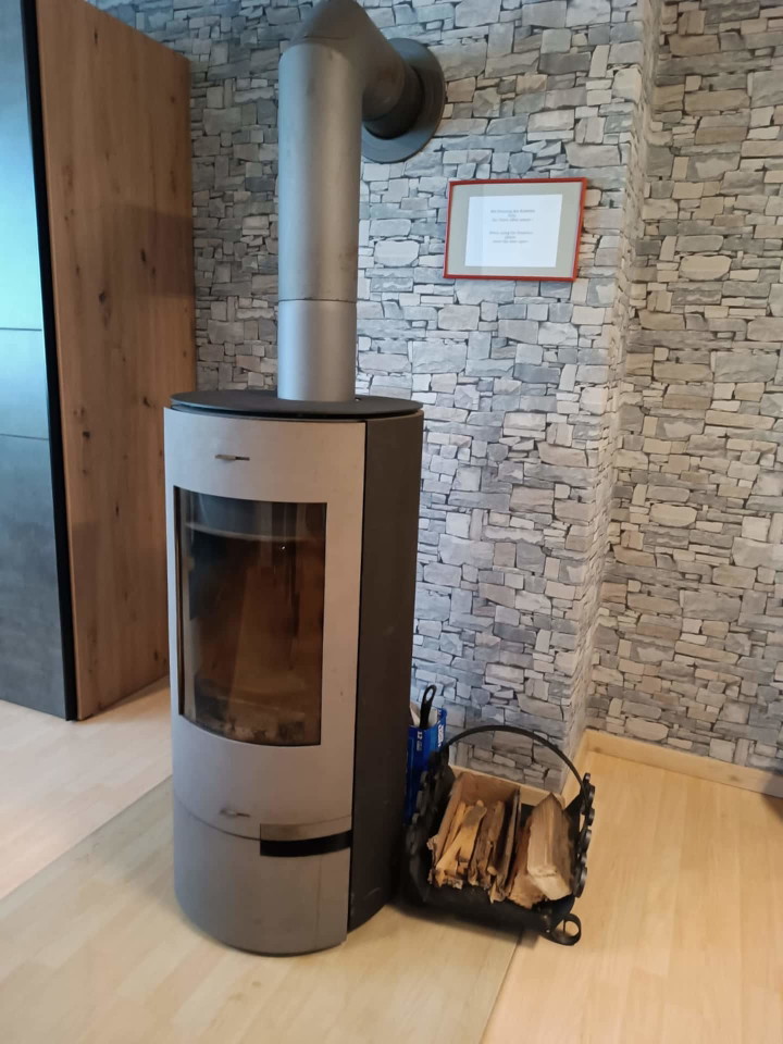 Gemütliche 3 Schlafzimmer Wohnung Mit Kamin - Deutschland