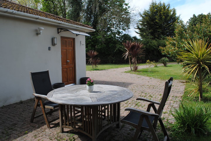 "Little Roost: Private Modern Studio Nr Windsor" - Buckinghamshire