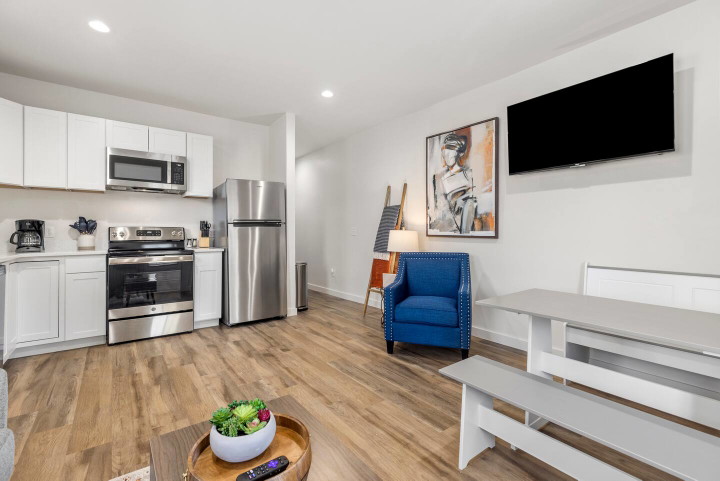 Spacious Duplex Near Auburn & Rtj | Sleeps 10 - Auburn, AL