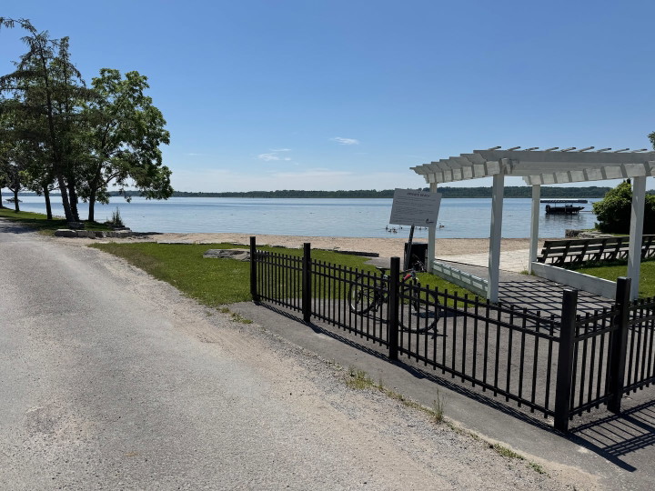 Scugog Island
Lake Access!

*Deeded/private - Port Perry