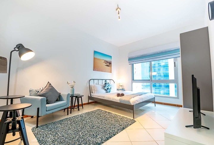 Elegant Studio | Steps To Marina Mall | Pool & Gym - Dubai