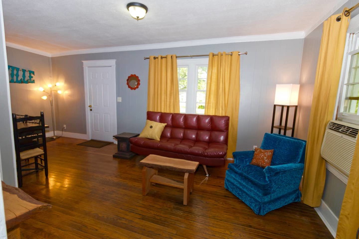 Private Quiet Apt In Very Hip Area! - Nashville, TN