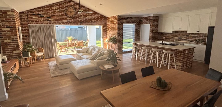 Loira Cottage - Sunny & Spacious Renovated Cottage - Goulburn