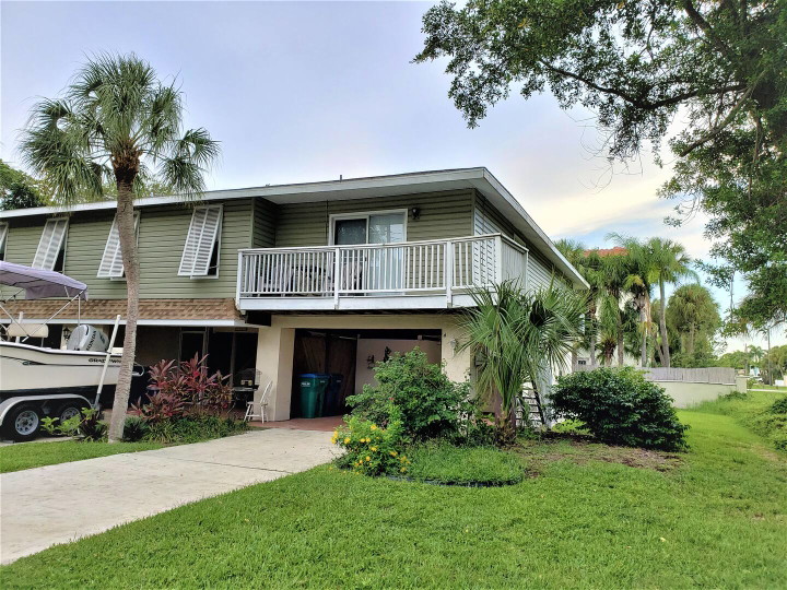 Excellent Location In The Heart Of Holmes Beach On Anna Maria Island! - Longboat Key, FL