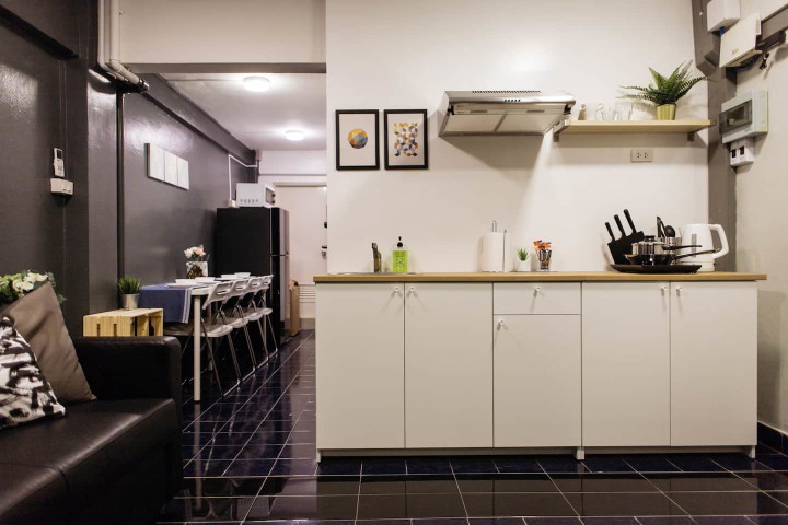 (T2) 2 Bedrooms 6 Guests Full Kitchen 1 Min To Bts - Bangkok