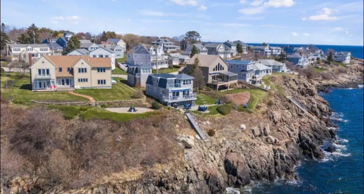 The Nubble Guest Suite Stay - York, ME