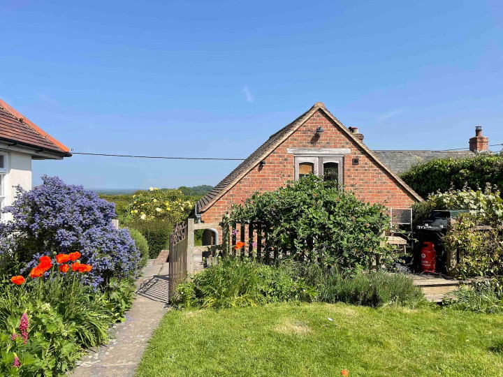 Country Studio Flat - Petersfield
