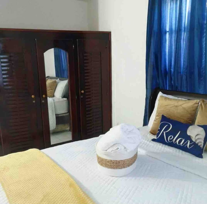 The Sunshine Cottage - Portmore - ジャマイカ