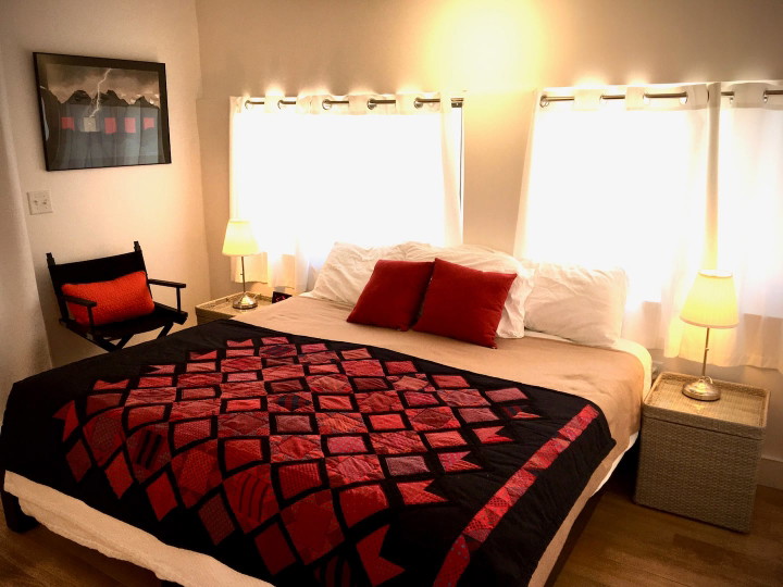 Marfa House El Balcon, In The Heart Of Marfa With Direct Balcony Access - Marfa, TX