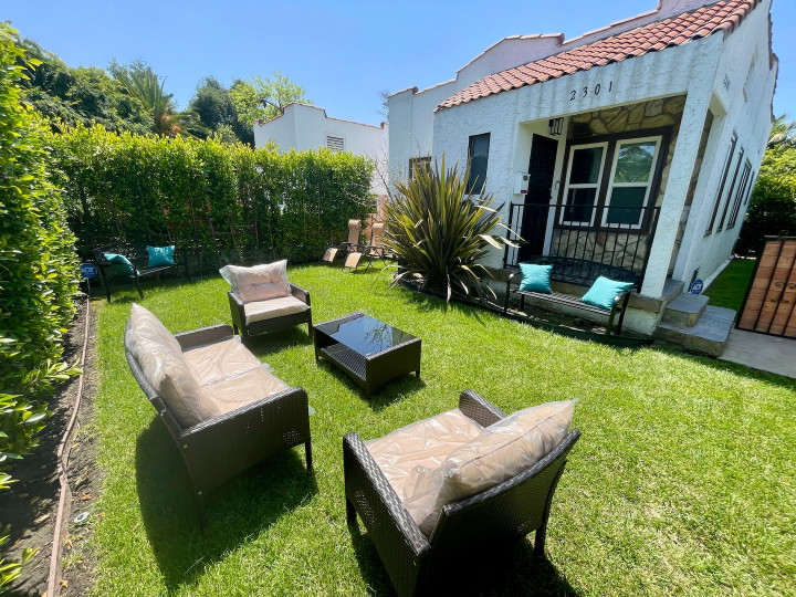Cozy Corner With A Tv In Every Room - Los Angeles